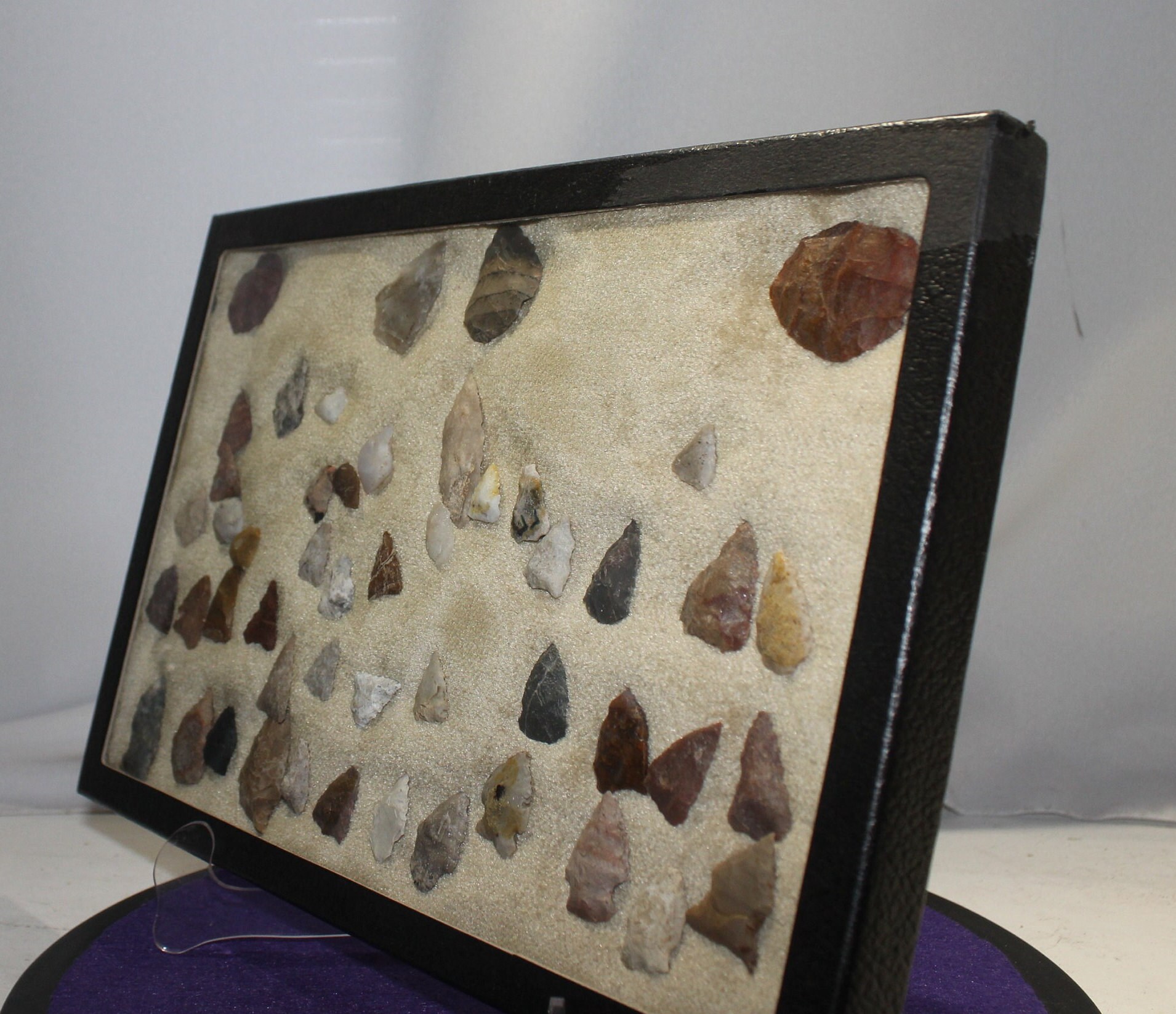 Arrowheads, Large Collection of Small Arrowheads in Display Box With ...