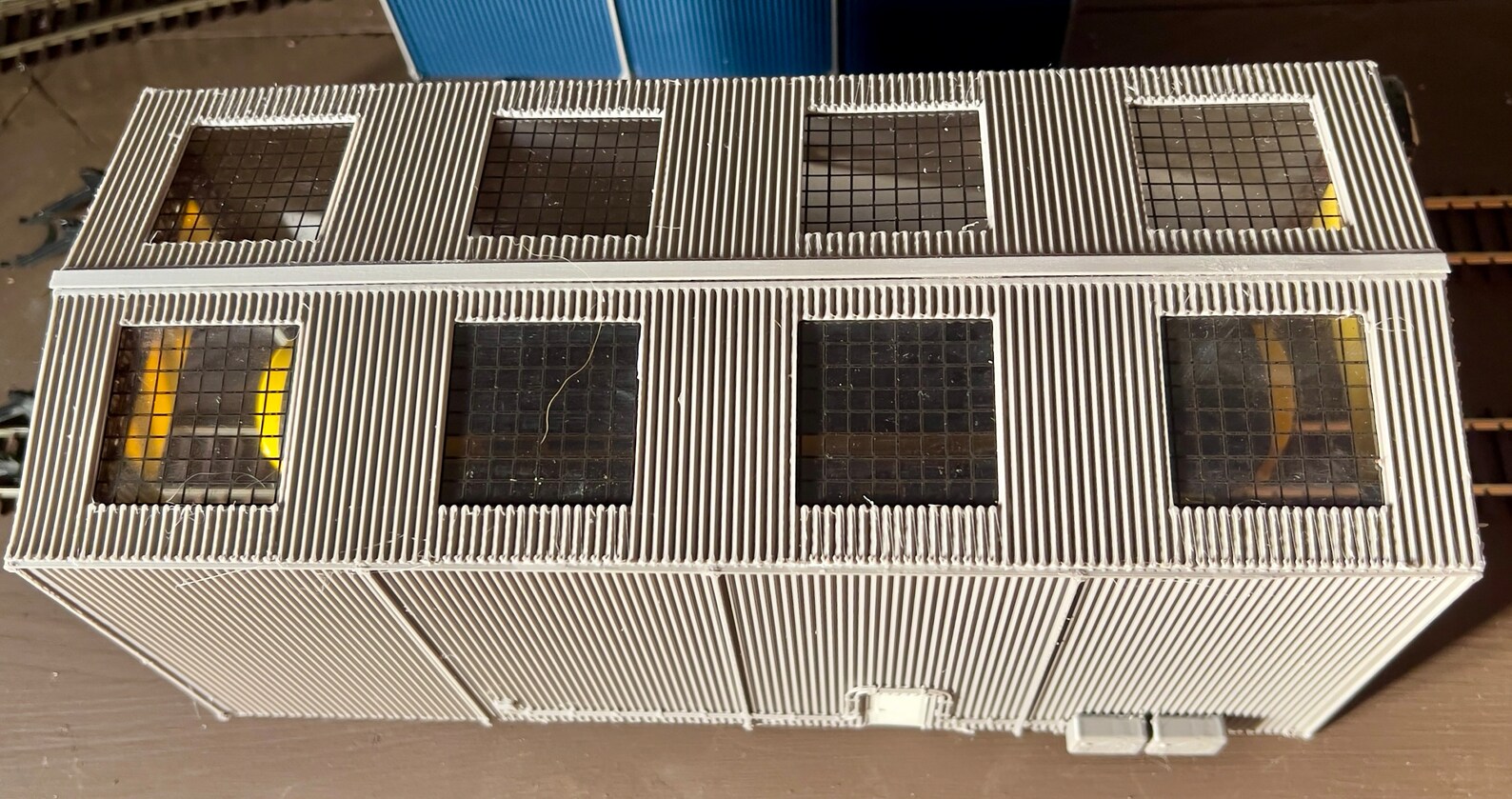 Model Railway Engine Shed OO HO Scale Locomotive TMD 250MM Deluxe ...