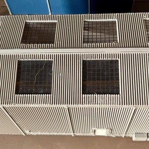 250mm 'OO' Gauge Model Railway Modern Engine Shed Deluxe Constructed ...