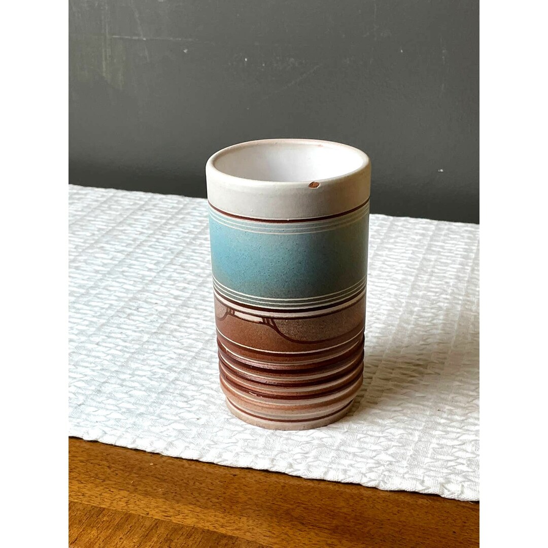 Vintage Native American Earthenware Pottery Cylinder Vase Artist Signed ...