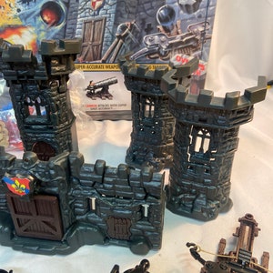 Vintage 1994 Pressman Toy Soldier Weapons & Warriors Castle Combat Set ...