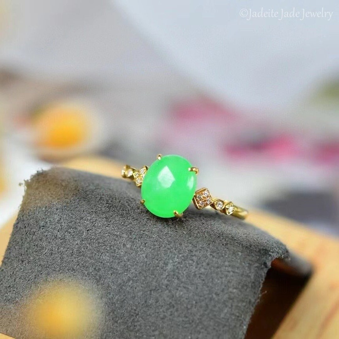 Apple Green Jadeite Jade Ring, Icy Round Jade Halo Diamond Simple Ring ...