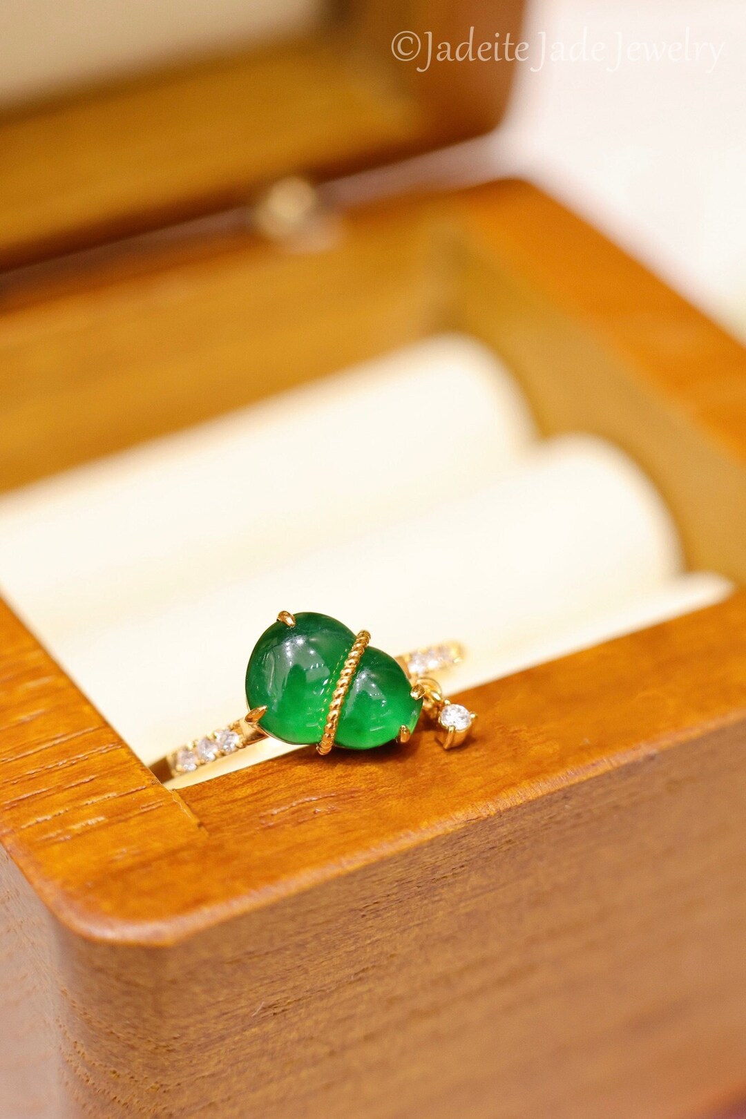 18k Solid Gold Handpicked Natural Grade A Jadeite Calabash Ring, Green ...