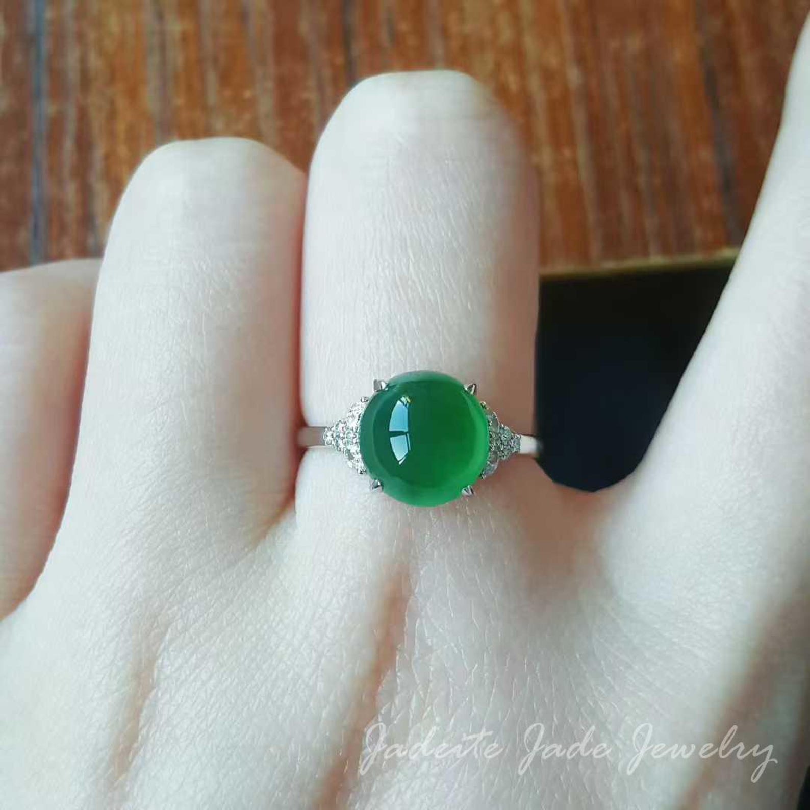 18k Gold Imperial Green Jadeite Ring, Glassy Jade Cabochon, Grade A ...