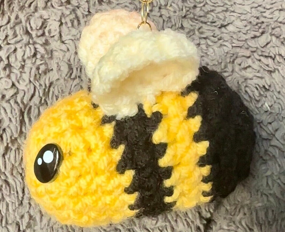 Buzzy Bee Amigurumi Keychain Crochet Pattern Instant PDF Download - Etsy