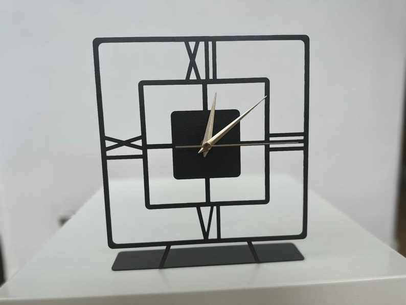 Desk Clock , Modern Square Roman Numbers Metal Black Desk Shelf O'clock ...