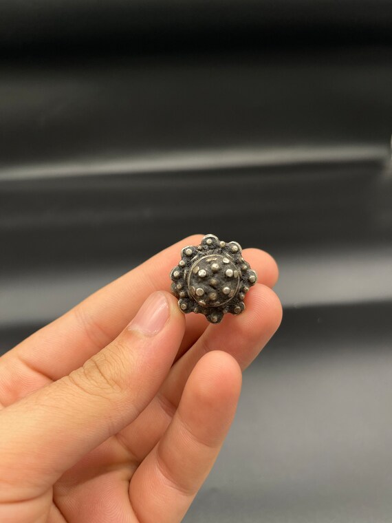 beautiful ancient silver ring - Gem