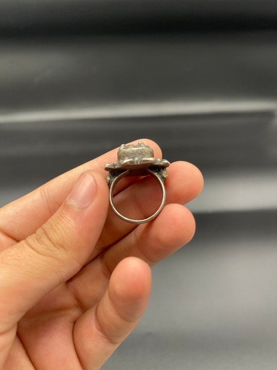 beautiful ancient silver ring - Gem