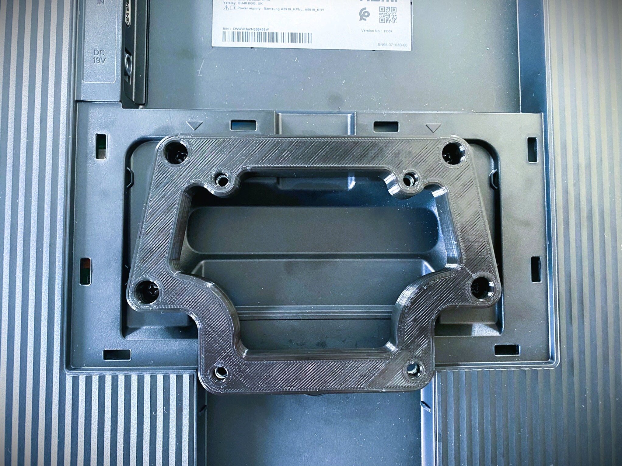 Samsung VESA Space Monitor Adapter Mount, S32R750, S27R750, SR75, SR750 ...