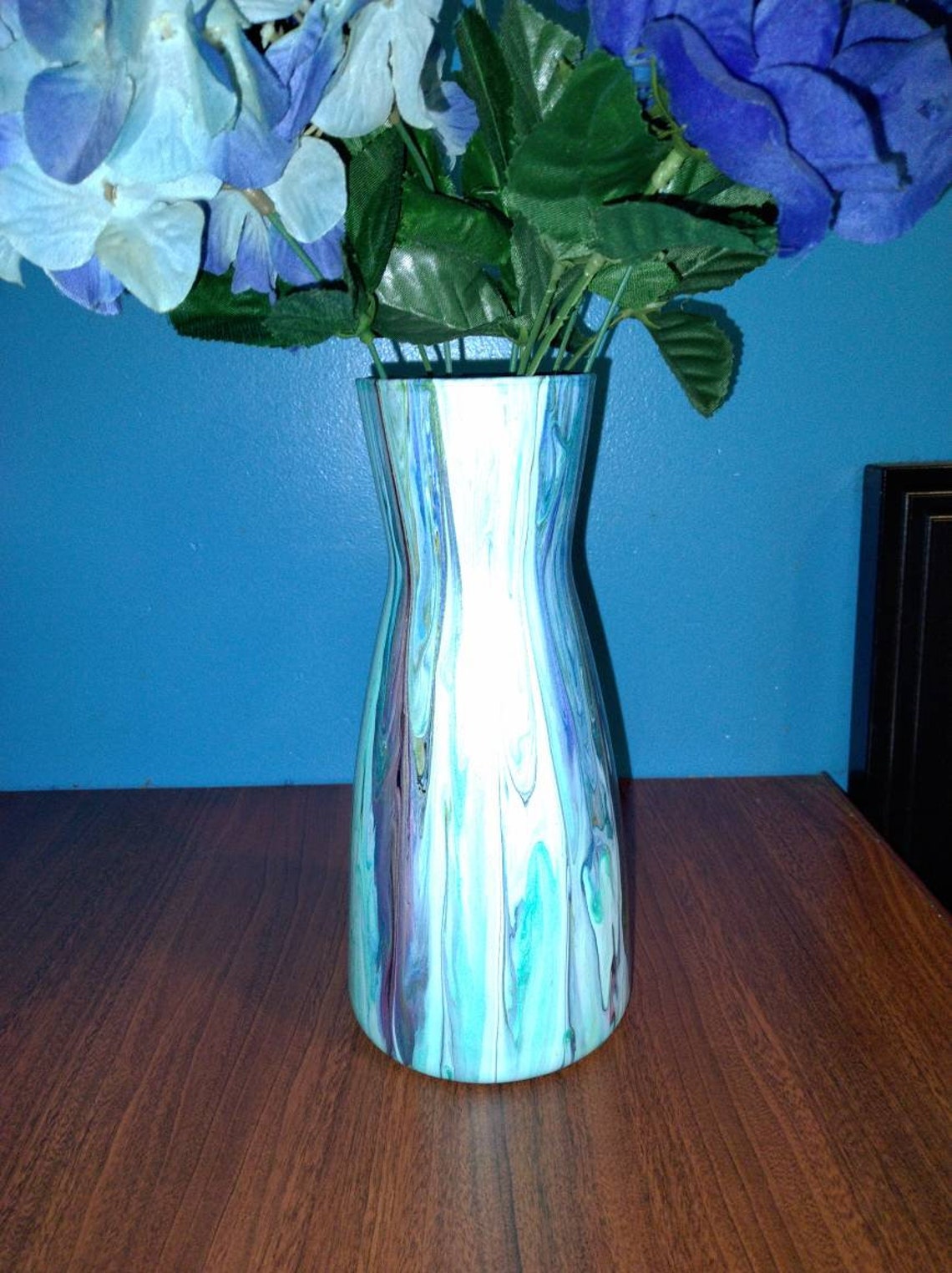 Fluid Art on Vase - Etsy