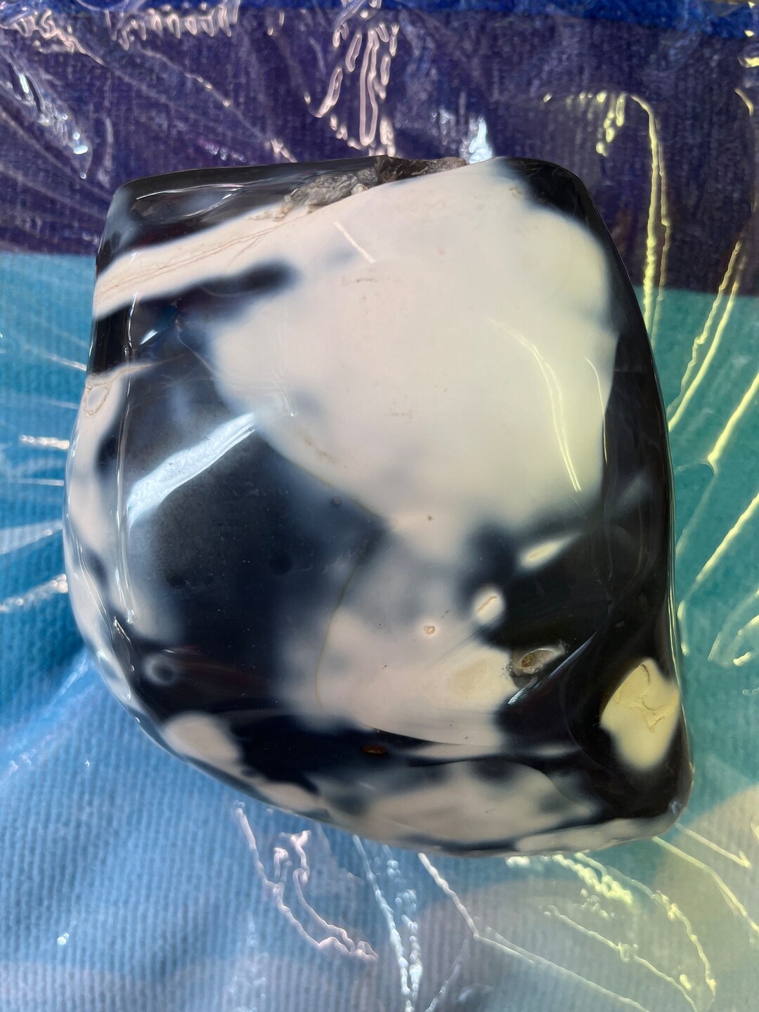 Orca Agate Crystal XL Free Form Free Standing Natural Crystal Black and ...