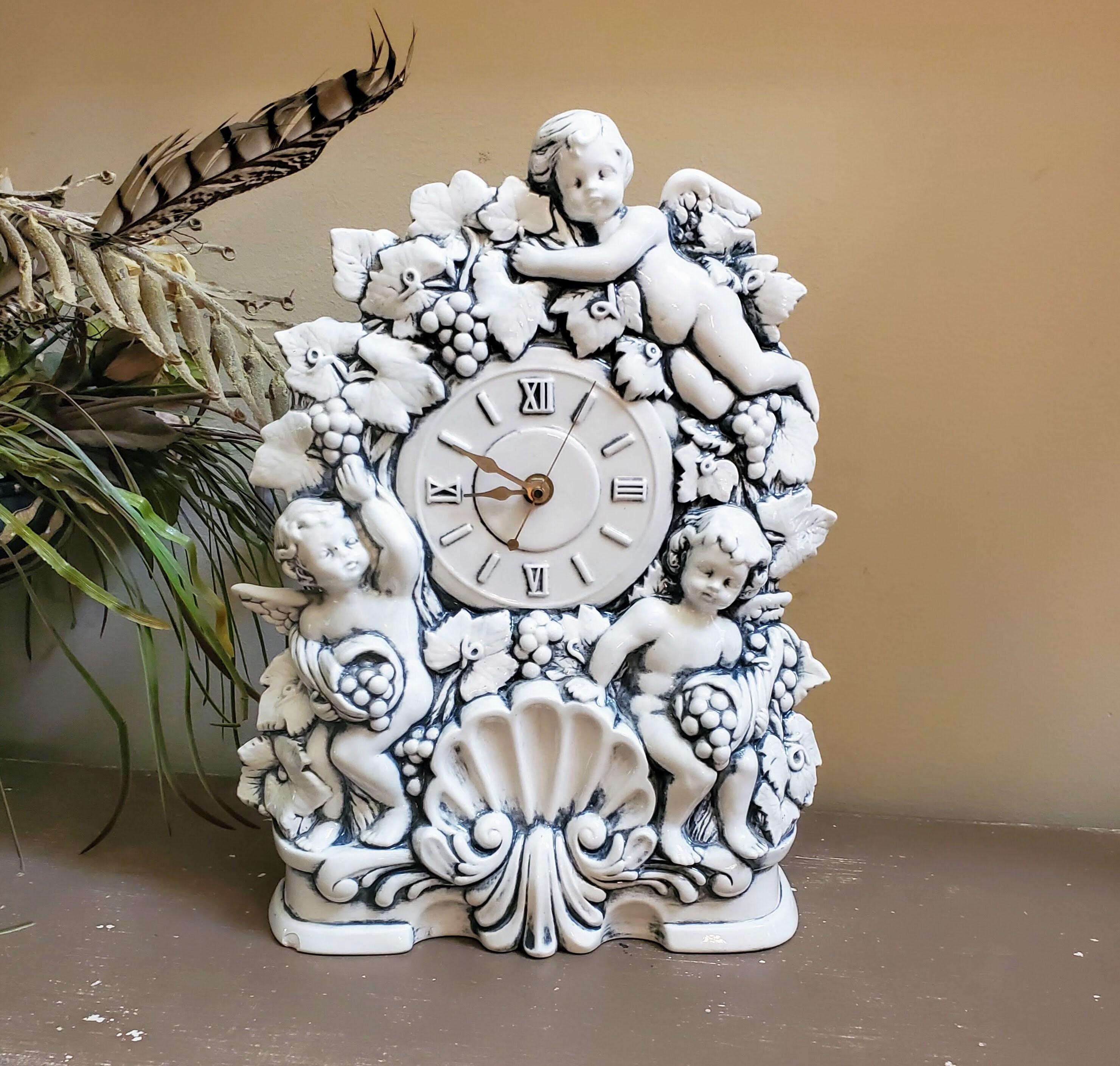 Vintage Cherub Clock Antique Mantel Kitchen Desk Mantle Angel Ornate ...