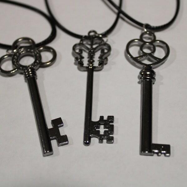 Black Skeleton Key - Etsy