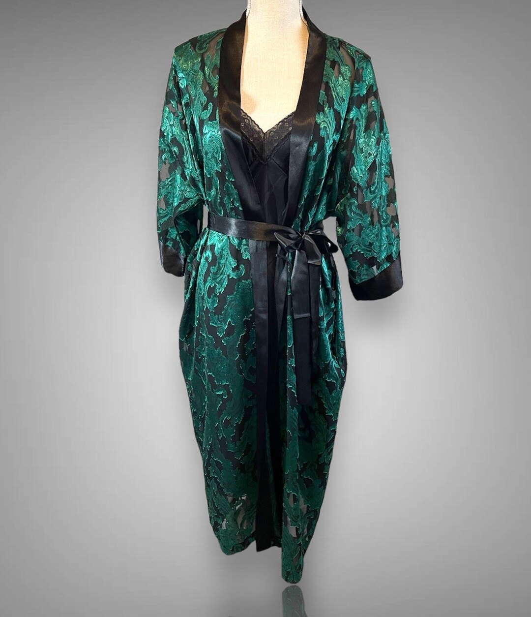 Vintage Robe and Slip Set Shimmer Green & Black Pockets by Inner Most ...