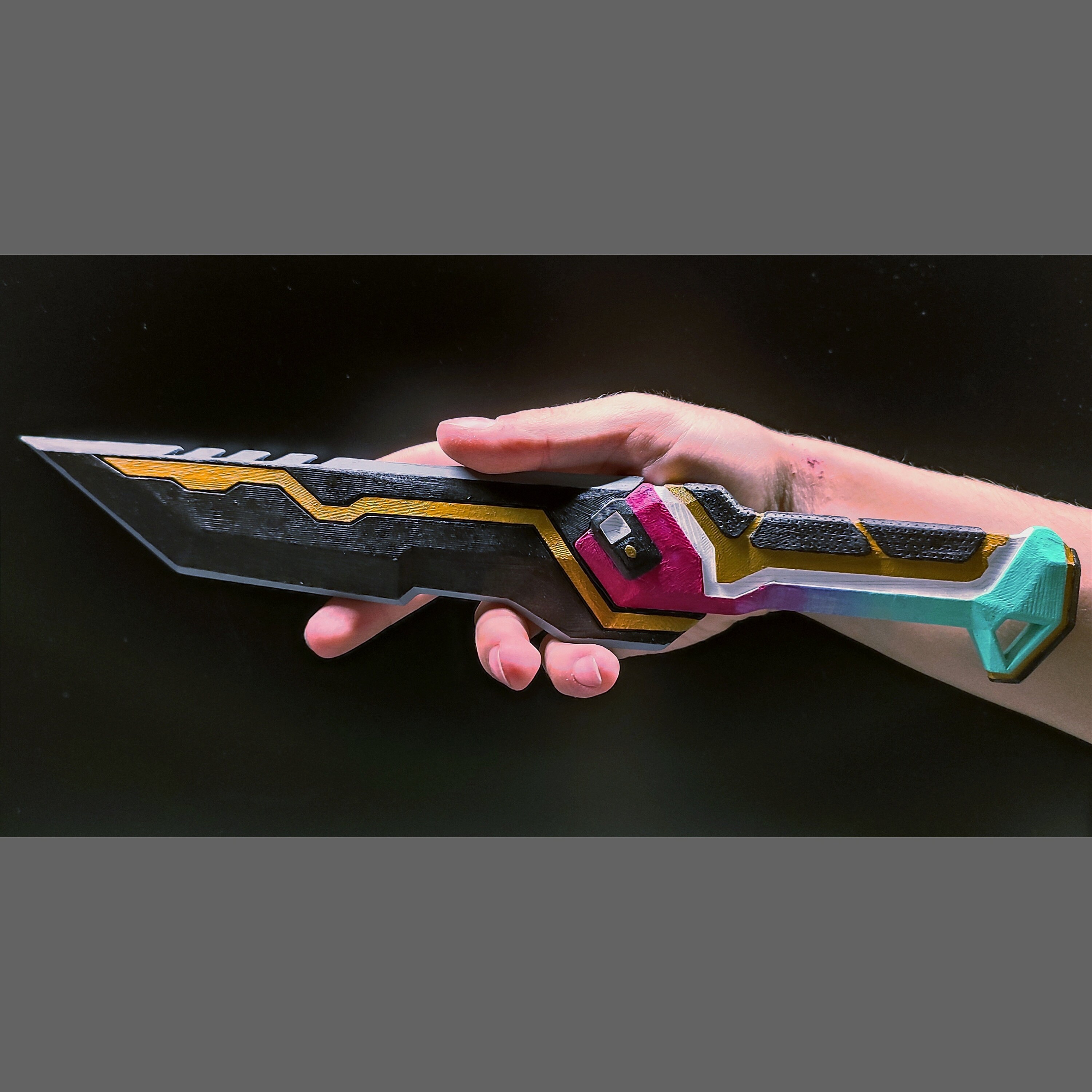 Glitchpop Knife VALORANT Knife Skin, Dagger, Collectible, Cosplay Prop ...