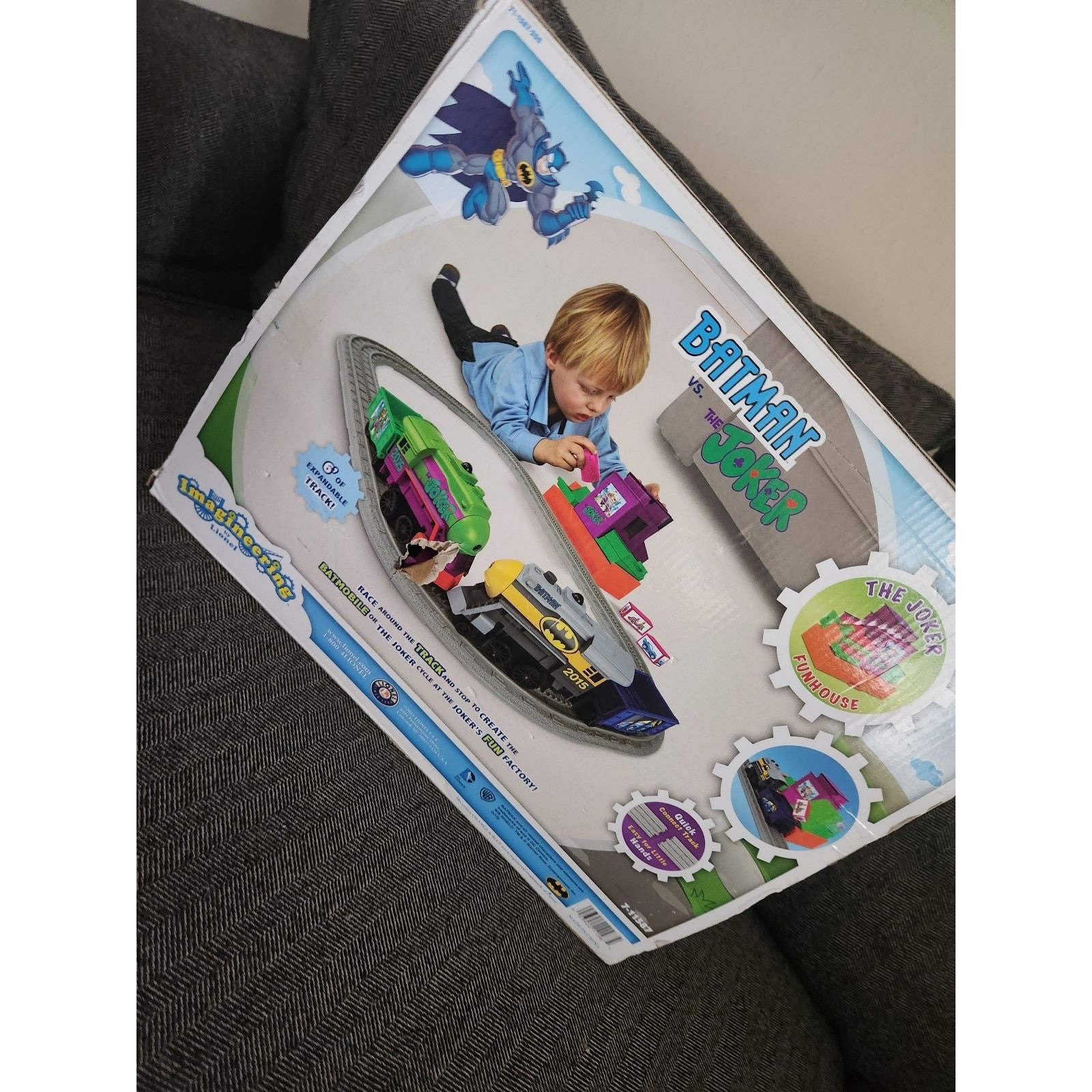 DC Comics Batman VS Joker Train Set Imagineering by Lionel Funhouse ...