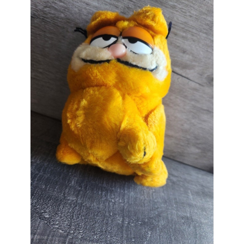 Dakin Sitting Garfield Stuffed Animal Vintage Plush - Etsy