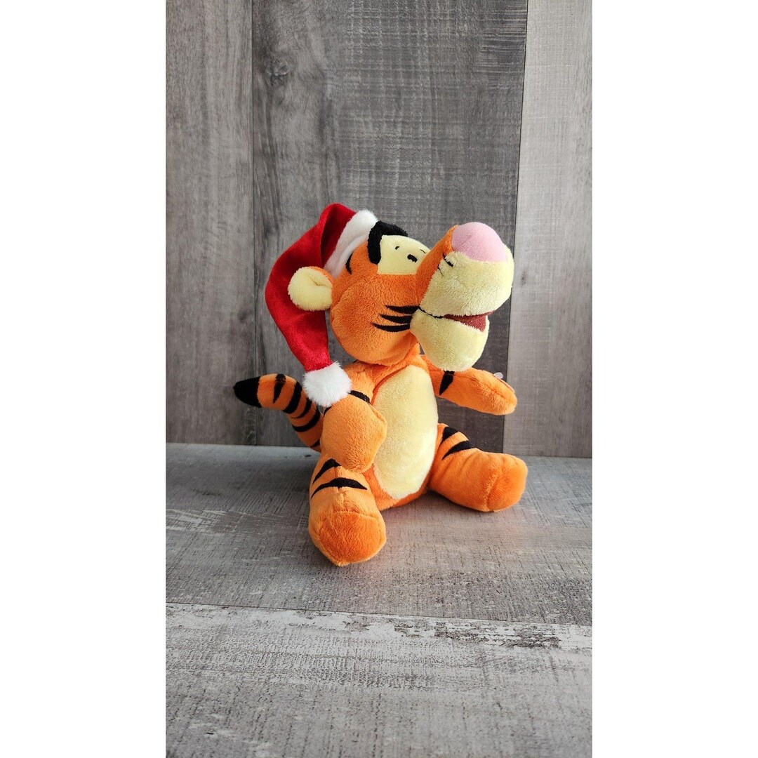 Vintage Dandee Winnie the Pooh Tigger Santa Hat 8 Plush Stuffed Animal ...