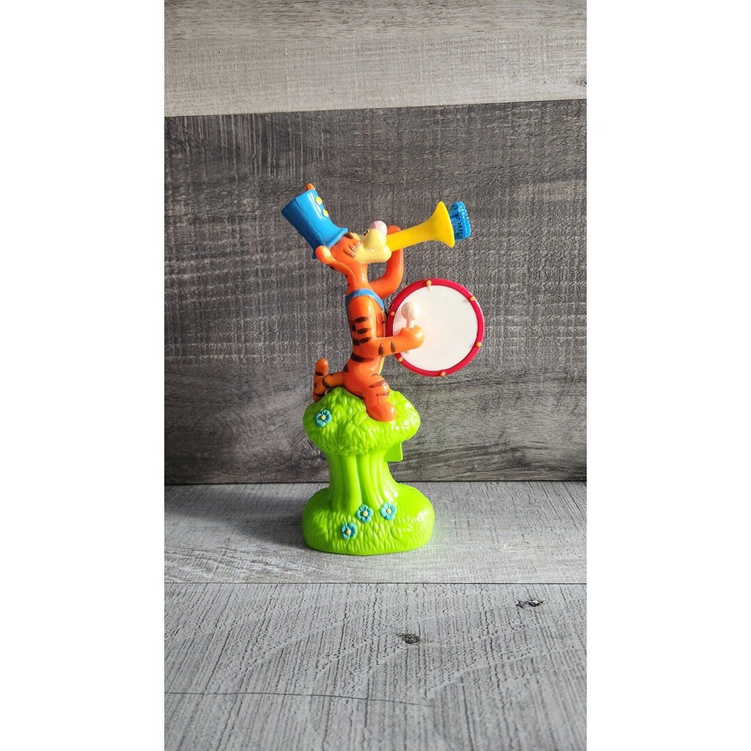 Vintage Pooh & Friends Tigger Bubble Blower Marching Band Collectible ...