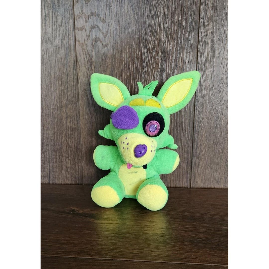 Funko FNAF Blacklight Plush Foxy Green Gamestop Exclusive Neon Figure ...