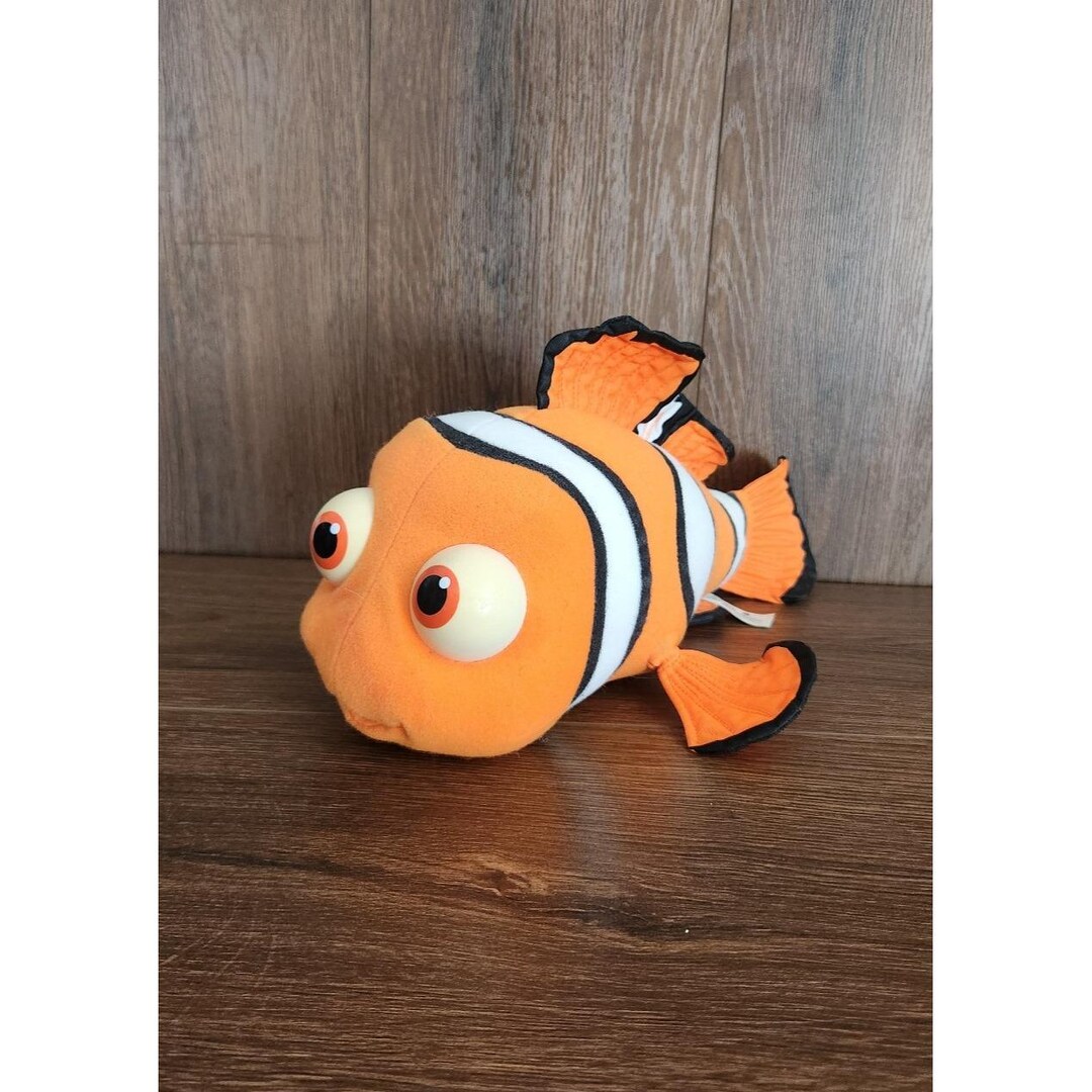 2002 Disney Finding Nemo 13" High Five Talking Nemo Plush Clownfish ...