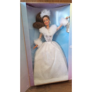 Winter's Reflection Hispanic Barbie New in Box 2002 #55684 - Etsy