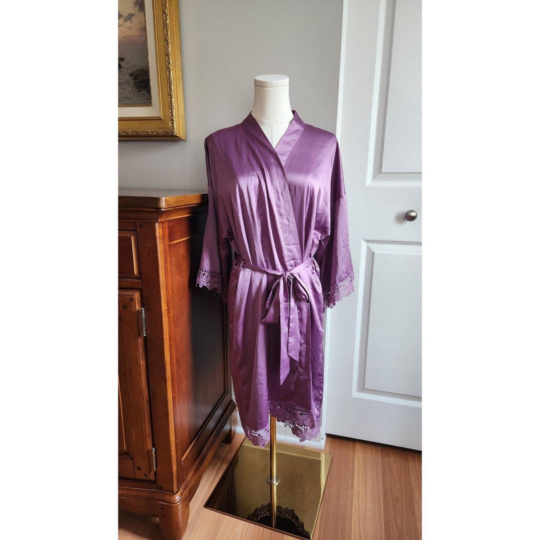 AW Bridal Purple Lace Trim Silky Robe Size Large Flowy Lounge Wedding ...