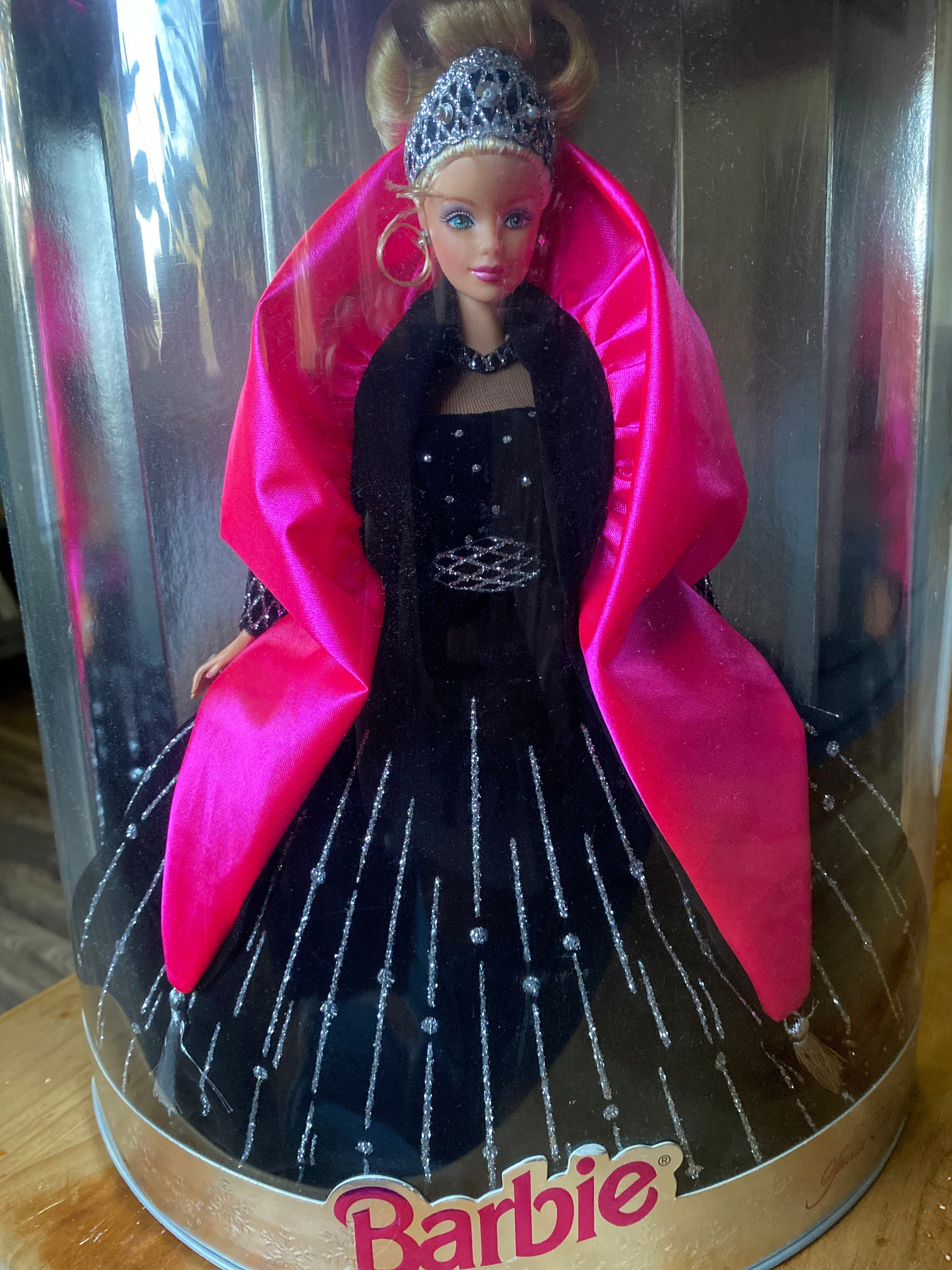 1998 Happy Holiday Barbie - Etsy