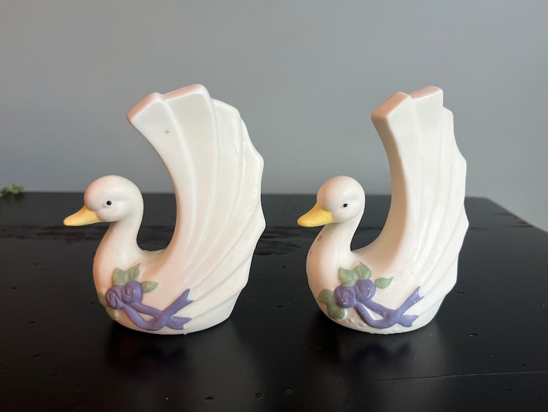 White Bisque Swan Salt and Pepper Shakers - Vintage, Collectible - Etsy