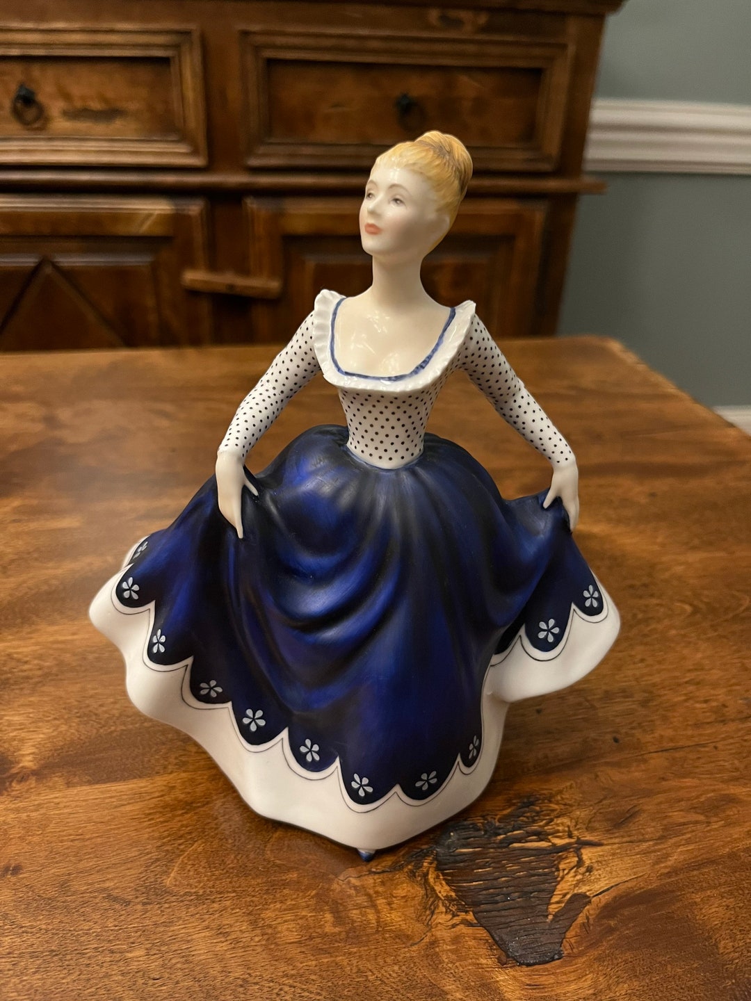 Vintage 1968 Royal Doulton England - Lisa - HN 2310 - Bone China ...