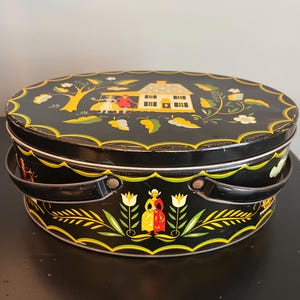 Vintage Pennsylvania Dutch or Amish Folk Art Oval Tin Box or Container ...