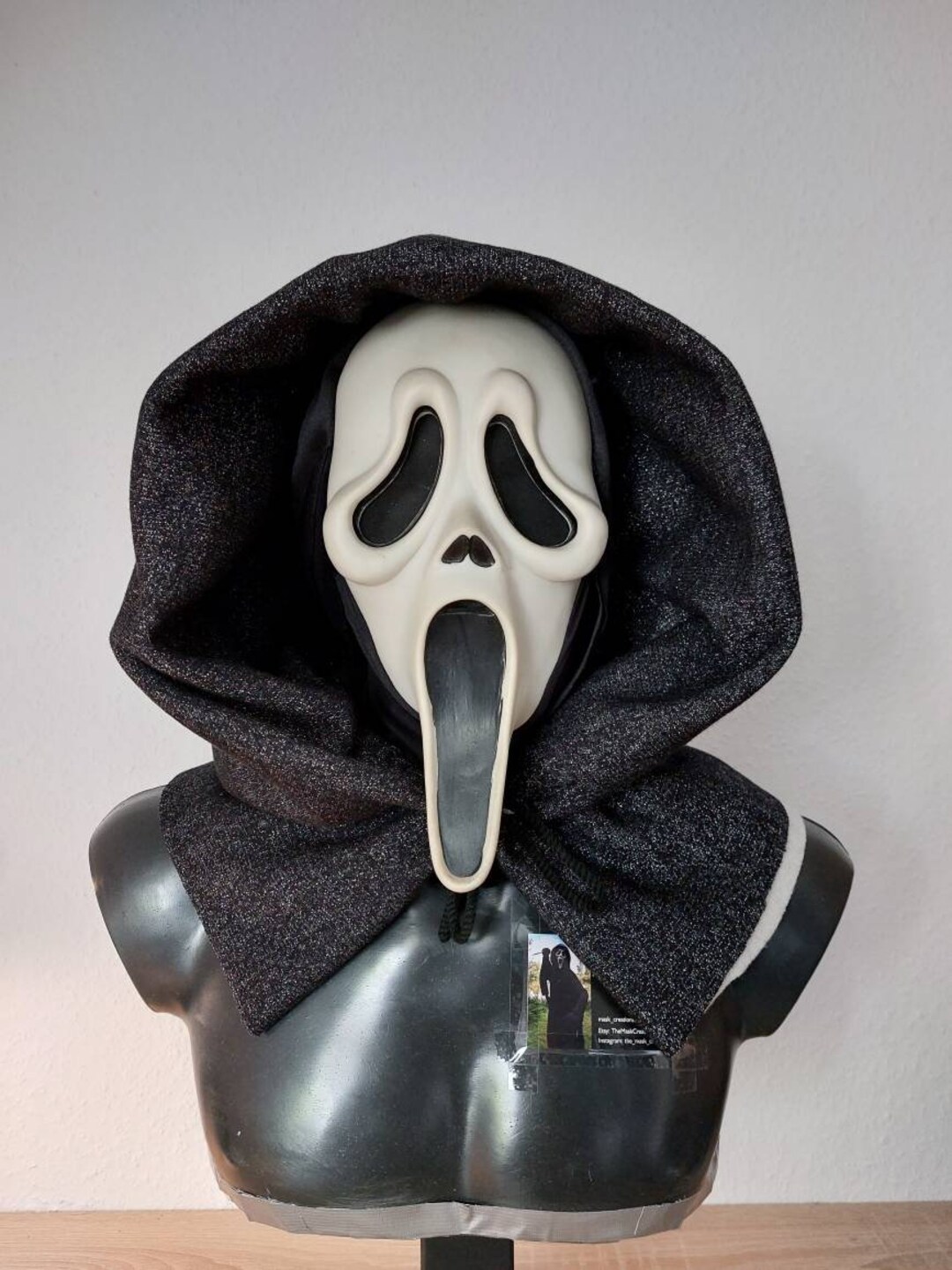 Scream Display Hood - Etsy