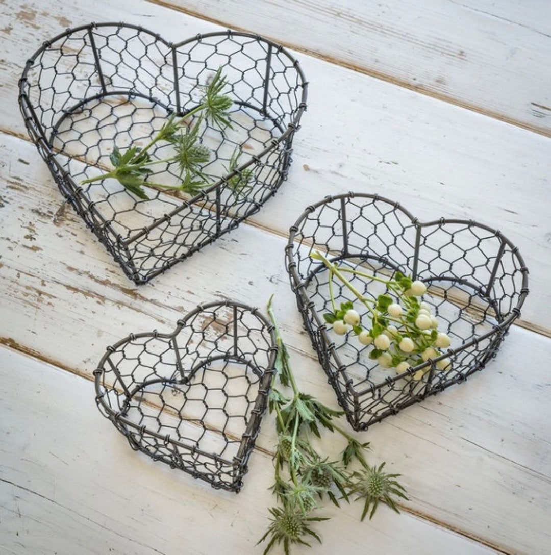 Set of Rustic Wire Heart Baskets X 3 - Etsy