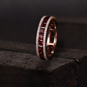 Natural Princess-cut Garnet Wedding Band Garnet and Diamond - Etsy