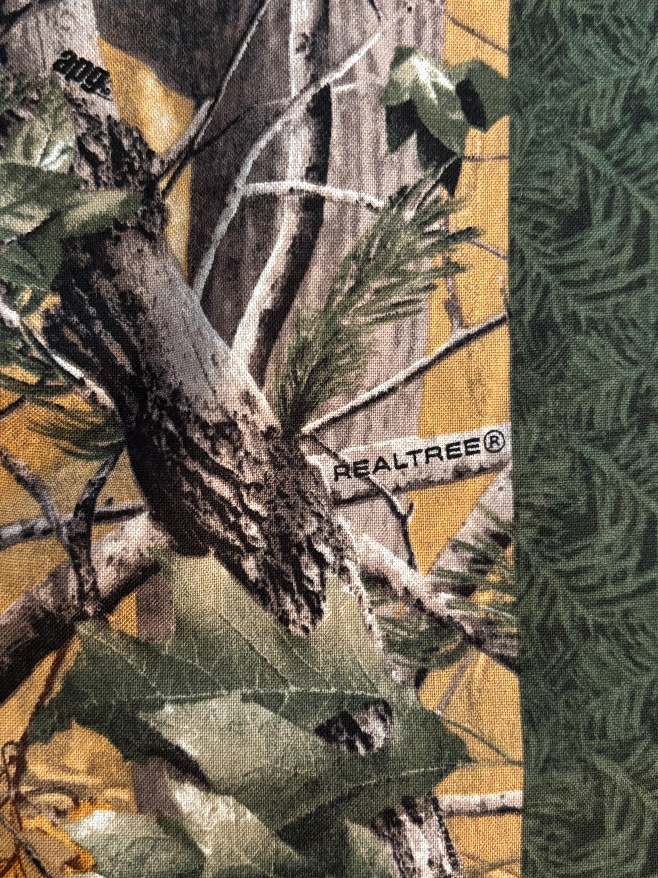 Real Tree Camo Hunting Quilt Fabric Panel Sykel Ent Fabrique Innovation ...