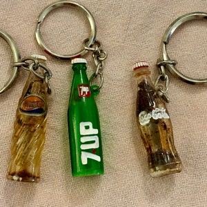 Vtg 80s Soda Bottle Key Chains Lot of 3 Coca Cola Key Chain 7up Pepsi ...