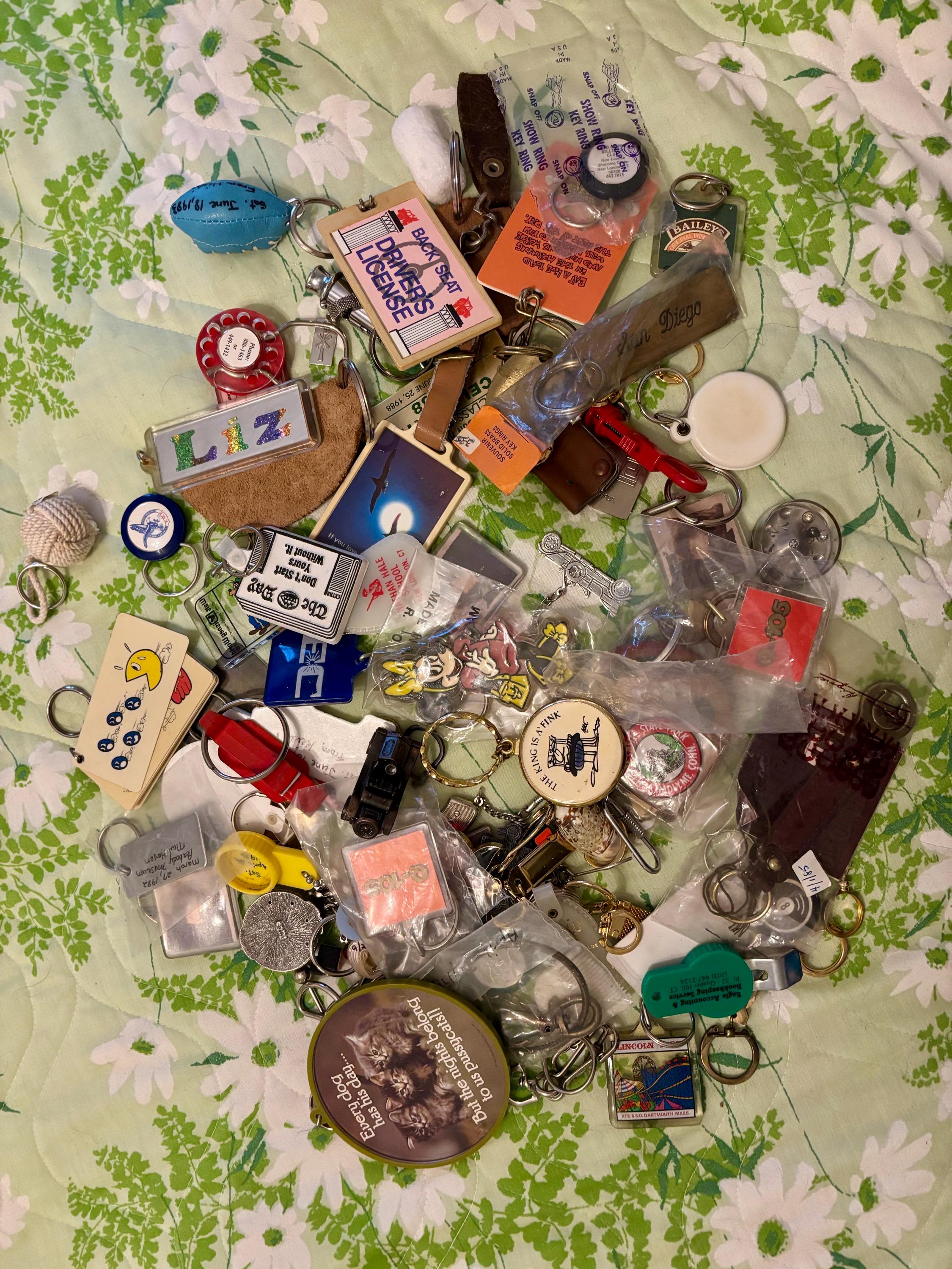 HUGE Lot 74 Vintage Key Chains All Kinds - Etsy