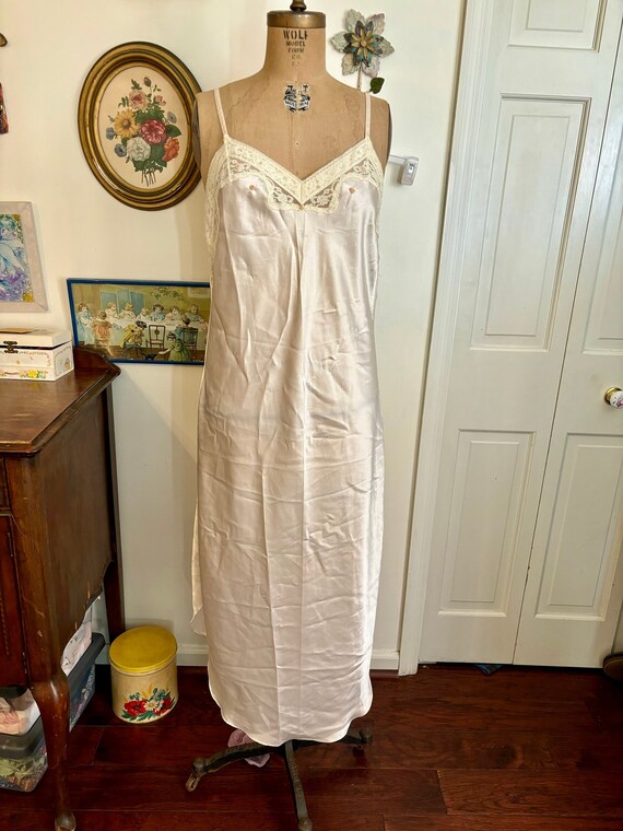 1950s Barbizon Vintage Maxi Slip Nightgown Lace Cream… Gem