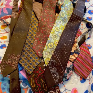 Vintage Tie Bundle 3 Ties Silk Poly Acetate Floral Butterflies Stripes ...