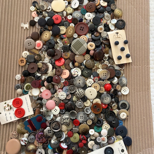 Vintage Buttons - Etsy