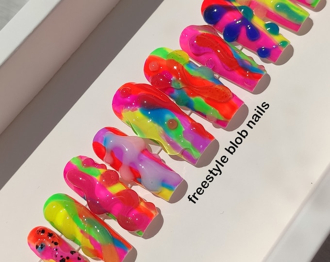 FREESTYLE 3D Blob Press on Nails Jungle Vibes Colorful Glue on Nails ...