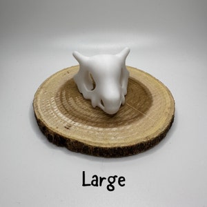 Jumping Spider or Tarantula Cubone Skull Decoration - Etsy