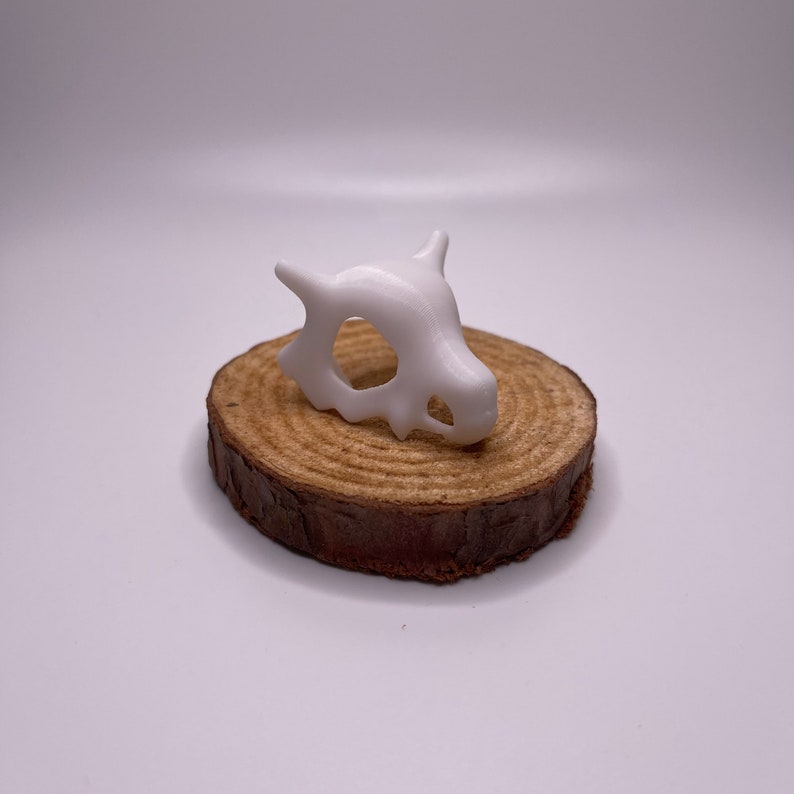 Jumping Spider or Tarantula Cubone Skull Decoration - Etsy