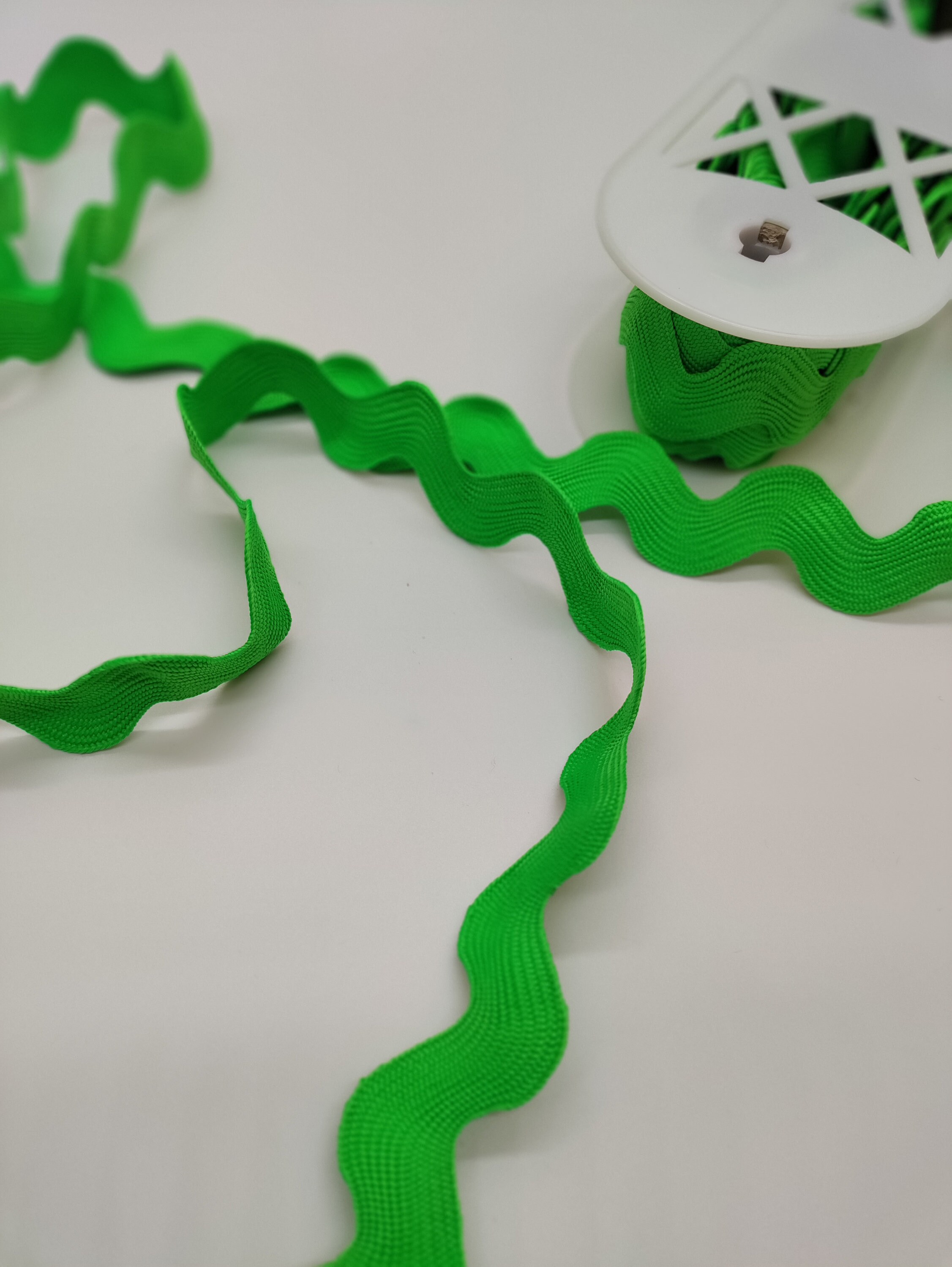 Green Jumbo Ric Rac Wave Trim by the Metre - Etsy UK