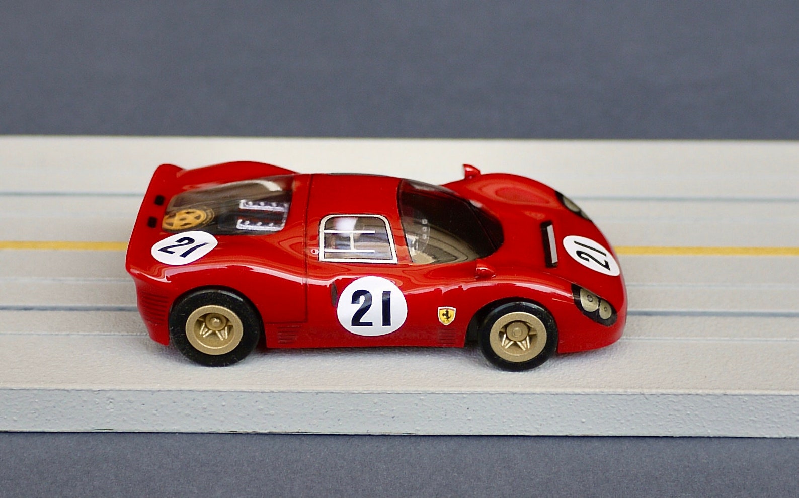 Ferrari 330 P3/P4, BHR Custom Body Slot Car, Artist Signed; HO 1/64 - Etsy