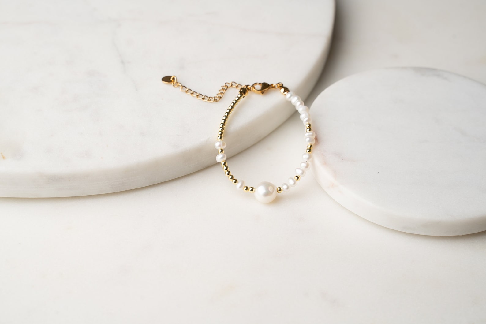 COSY Gold Pearl Bracelet, Dainty Pearl Bracelet, Freshwater Pearl ...
