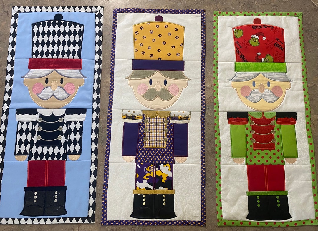 Nutcracker Table Runner, Table Topper, Holiday Décor - Etsy