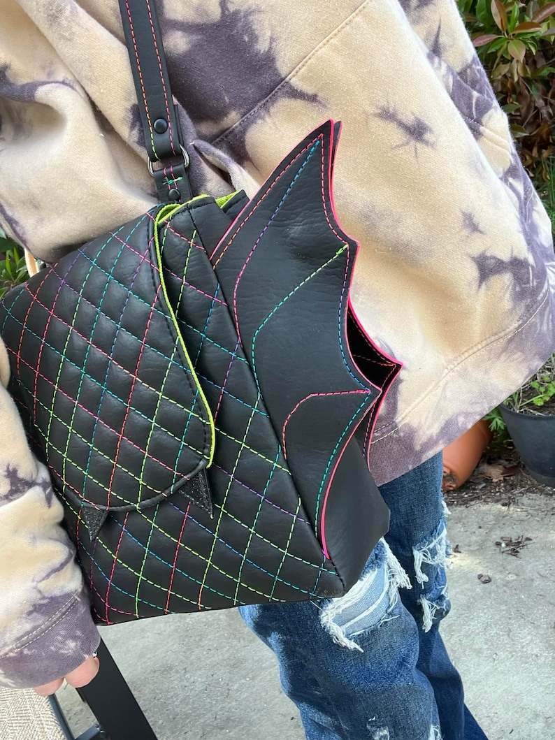 Mylo the Bat Bag, PDF Purse Pattern, Goth Purse Pattern, DIY Bat Purse ...