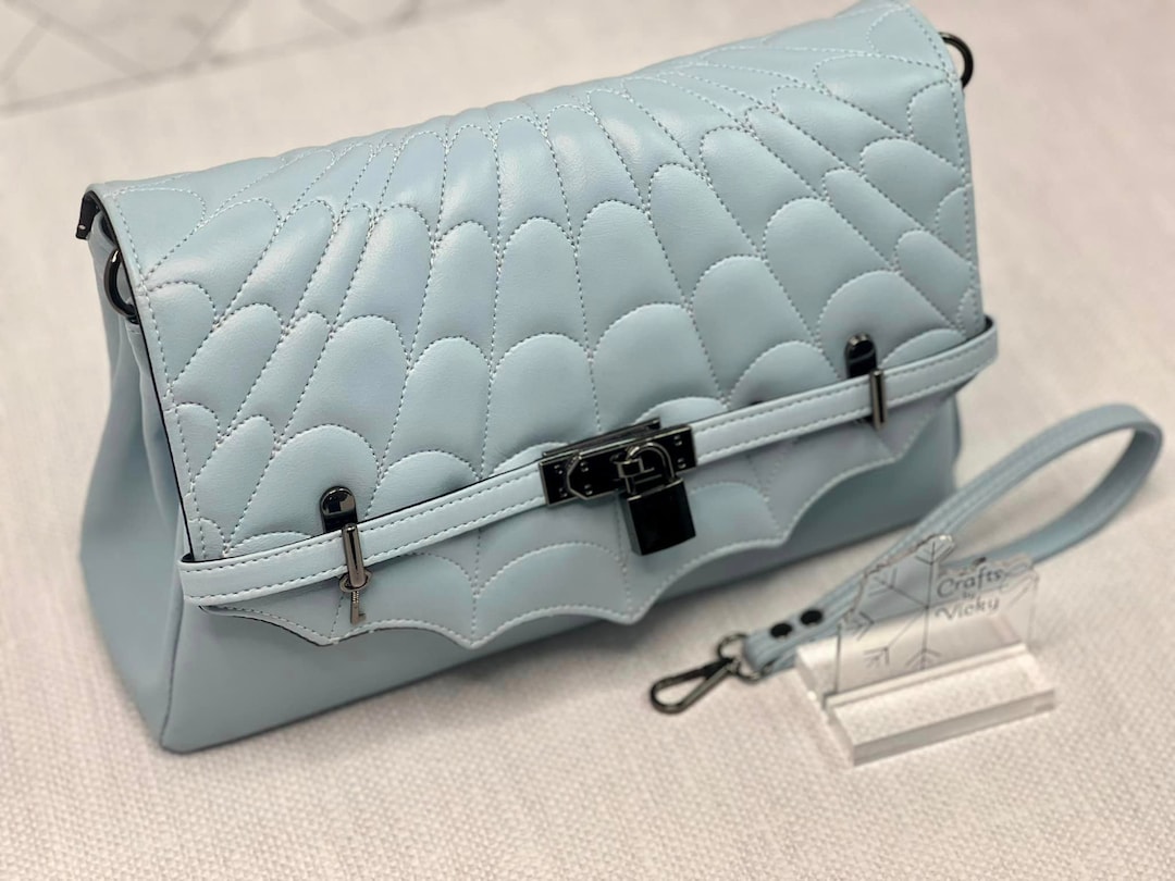 Valdis Bag Pattern, Spider Web Bag Pattern, Goth Purse Pattern, Gothic ...