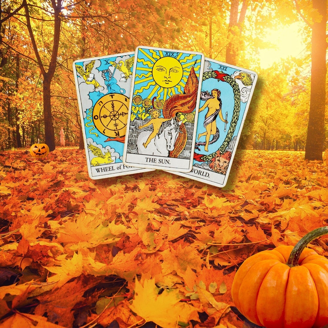 Autumn Tarot Reading / What Will Happen to You in the Autumn? - Etsy